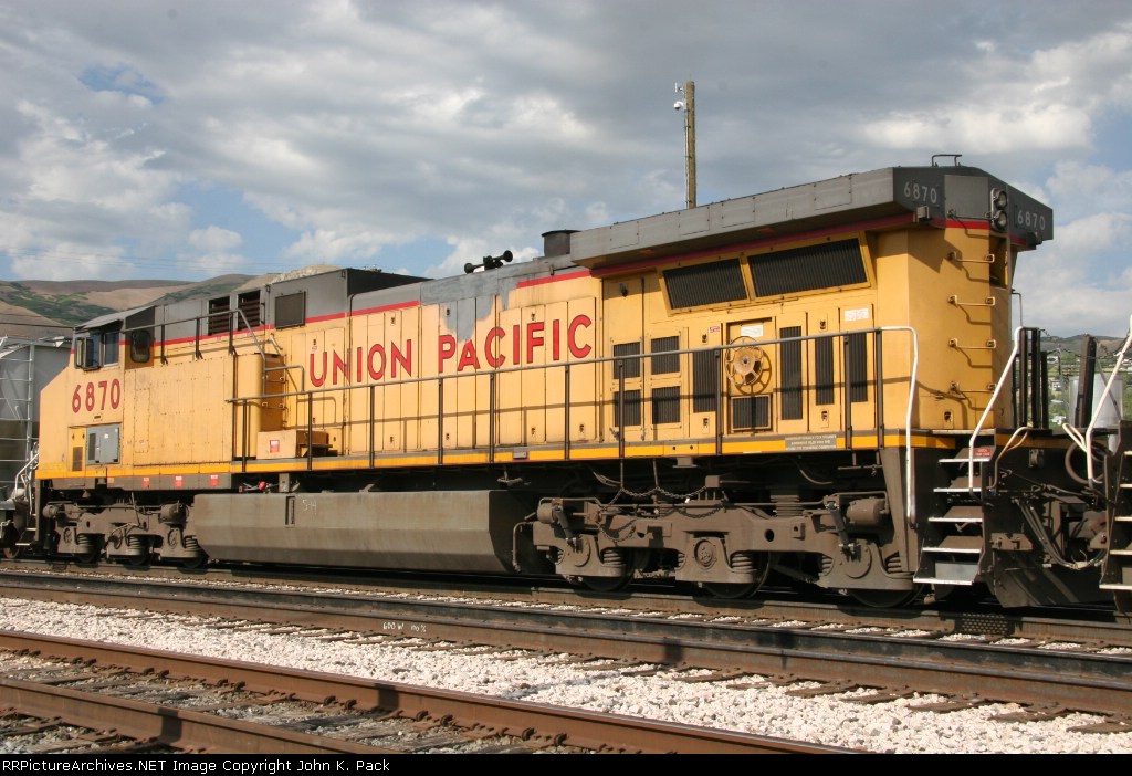 UP 6870